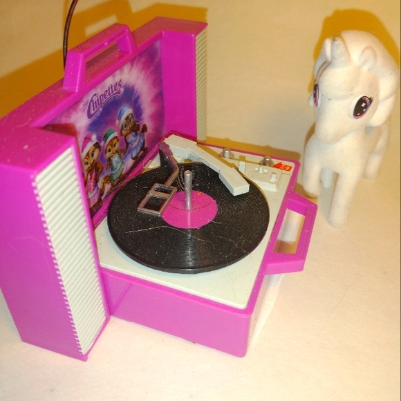 Barbie | Accents | Barbie Record Player Stereo In Pink Also Can Be ...